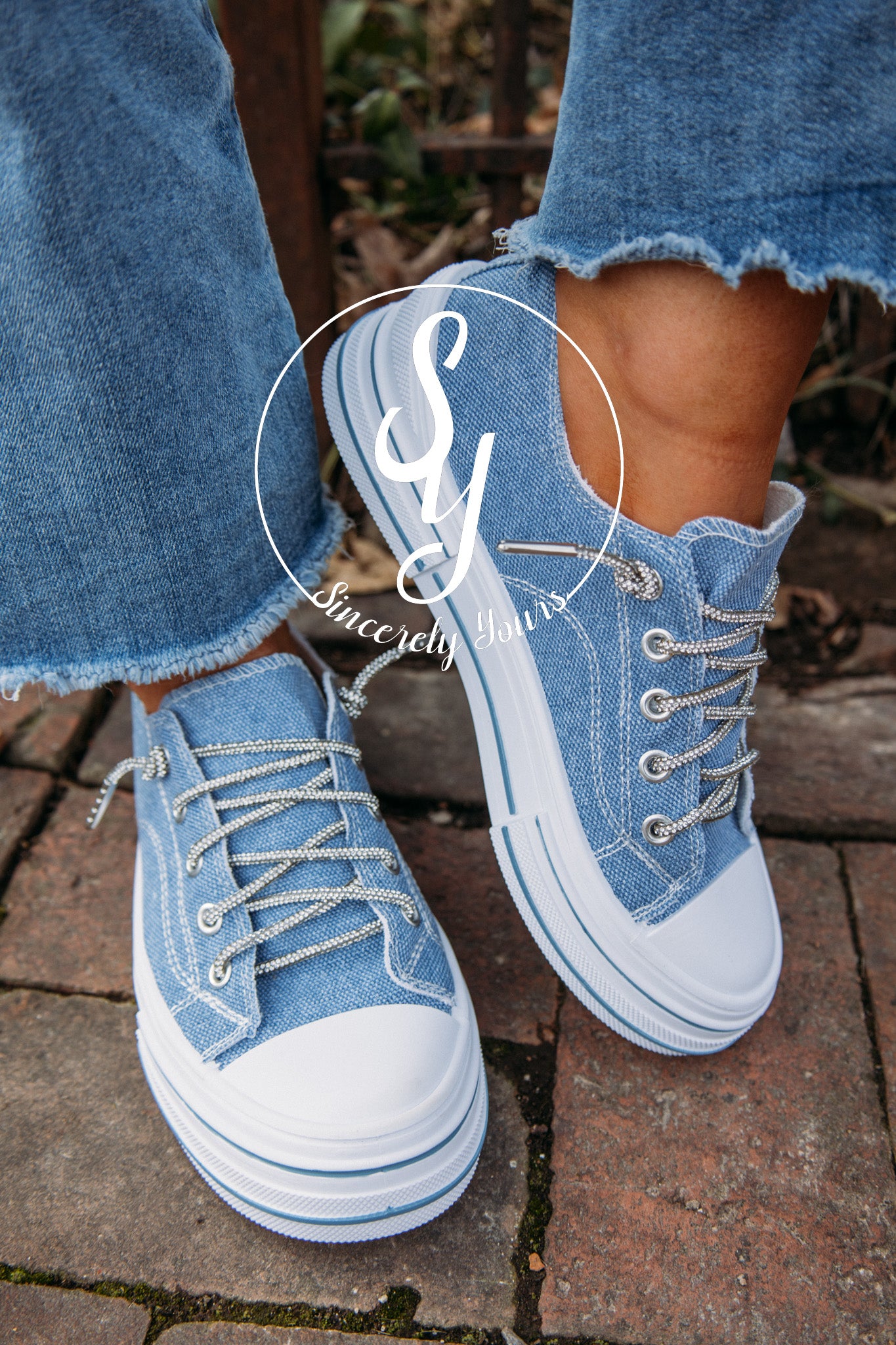 Ava Sneaker -Blue – Sincerely Yours